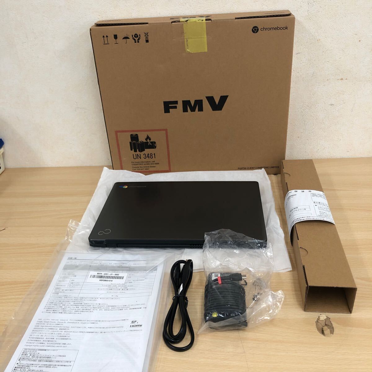 Yahoo!オークション - 新古品 ノートパソコン 14型 FUJITSU FMV Chrome...