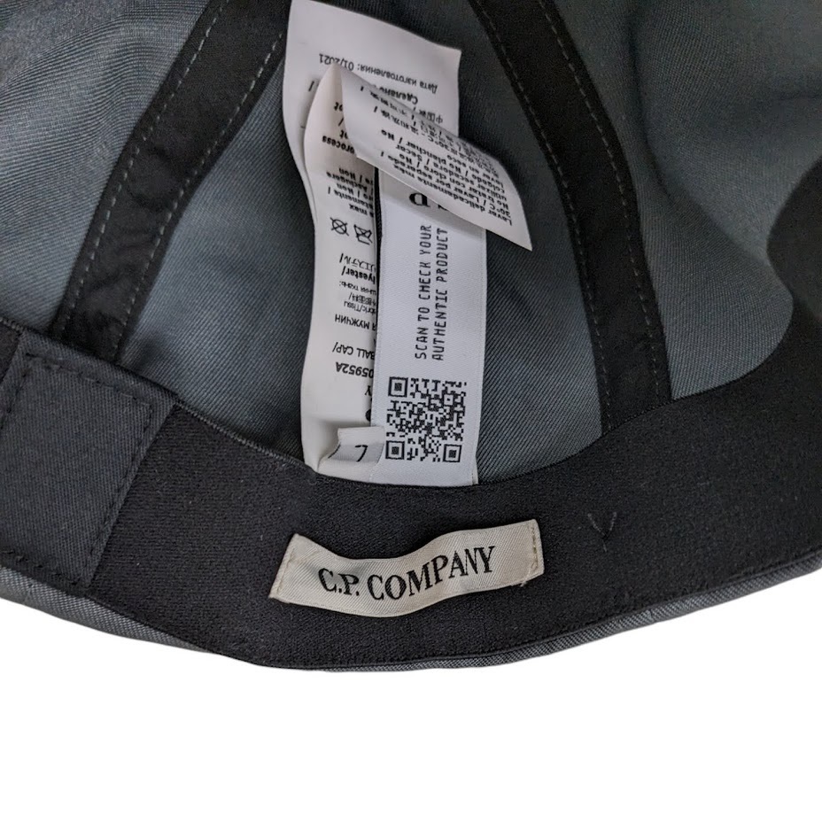 美品 CP COMPANY シーピーカンパニー メトロポリス ロゴ ベース 美品 CP COMPANY シーピーカンパニー メトロポリス ロゴ ベース