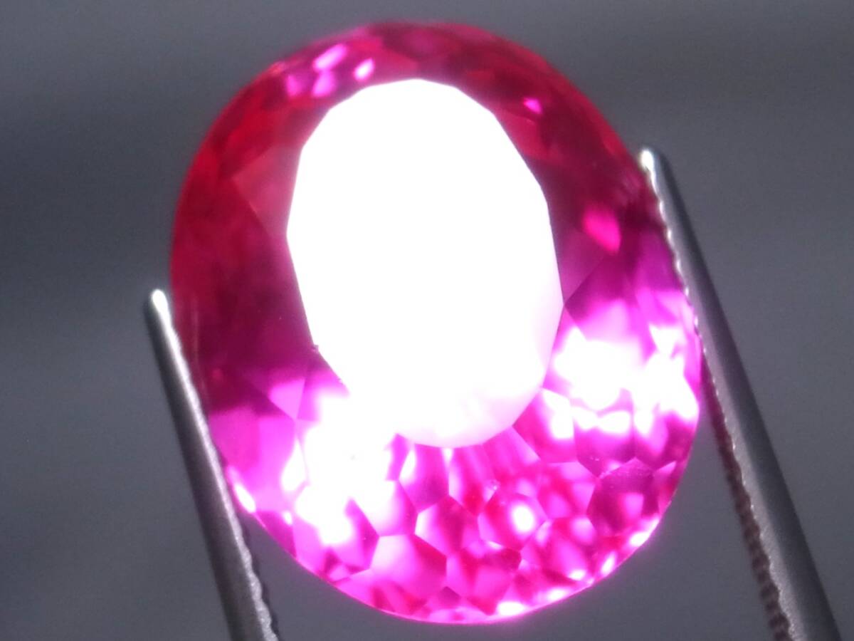Yahoo!オークション - 23.94ct 新品・大粒サイズ・超ギラギラの凄いテ...