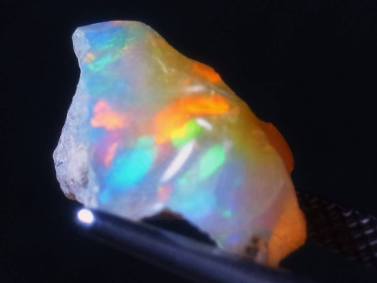 Yahoo!オークション - 2.81ct 新品・天然オパール母岩付き原石 エチオ...