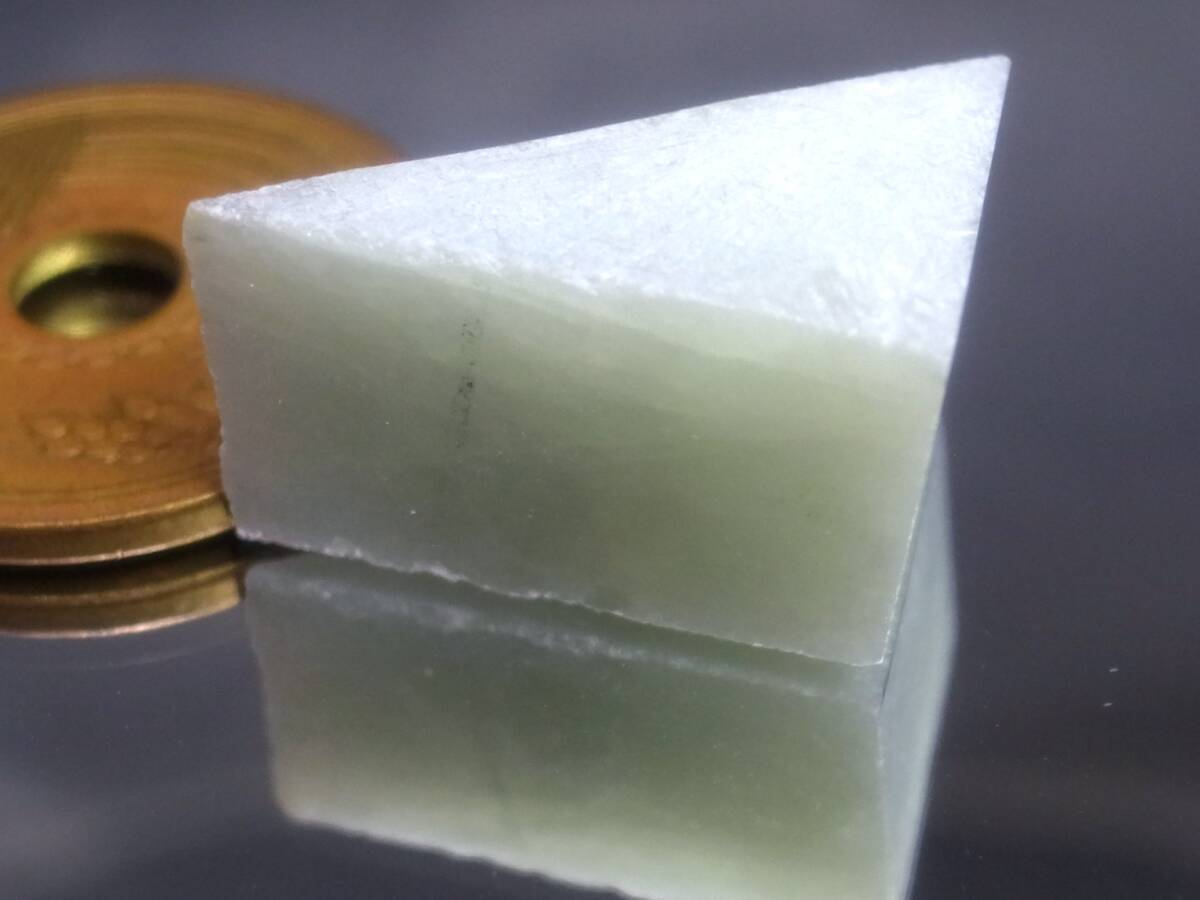 Yahoo!オークション - 21.85ct 新品・天然硬玉翡翠 ミャンマー産