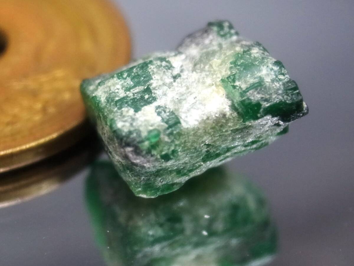 Yahoo!オークション - 5.66ct 新品・非加熱未処理ナチュラルカラー・天...