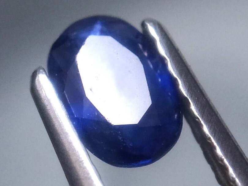 Yahoo!オークション - 0.55ct d 新品・天然ブルーサファイヤ マダガス...