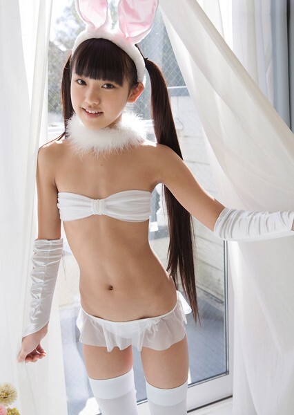 Yahoo!オークション - 香 月 杏 珠 A4サイズ写真(210mm×297mm) Cospl...