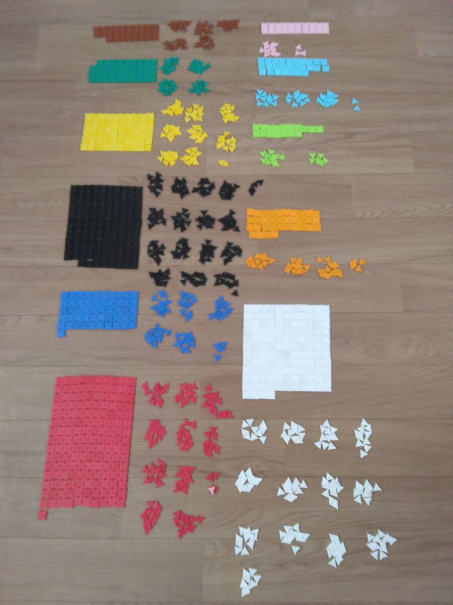 LaQパーツ 3800ピース以上 正規品 数量明細あり 収納ケース2つ 多数のLaQ本をおまけ お付けします(ブロック)｜売買されたオークション情報、yahooの商品情報をアーカイブ公開 ...