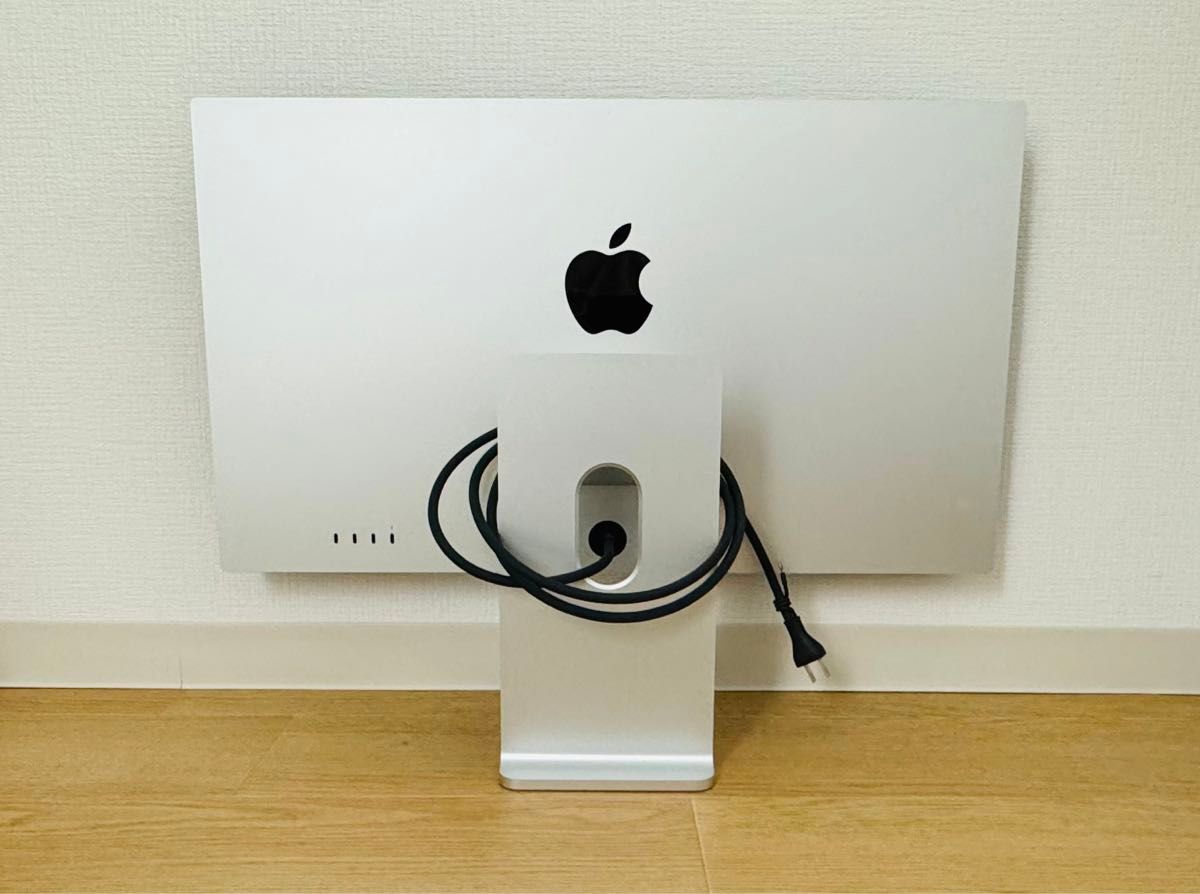 Studio Display(標準ガラス・傾きと高さを調整できるスタンド Studio Display(標準ガラス・傾きと高さを調整できるスタンド