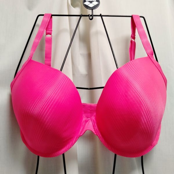 Yahoo!オークション - 【USED】70H 補正下着 ブラジャー 紅赤