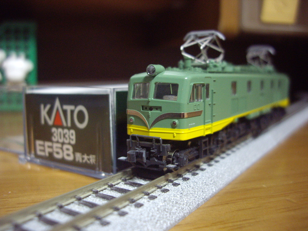 Yahoo!オークション - kato EF58 品番3039 動力車動作・ライト点灯確認...