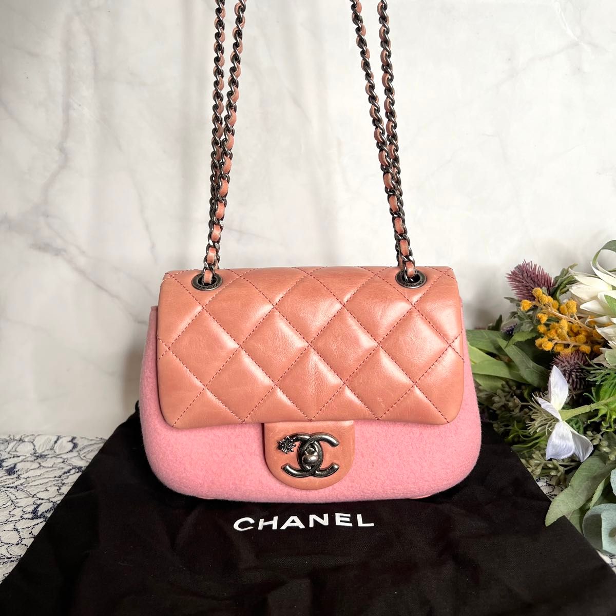 CHANEL シャネル【極美品】ミニバニティケース バイカラー CHANEL シャネル【極美品】ミニバニティケース バイカラー