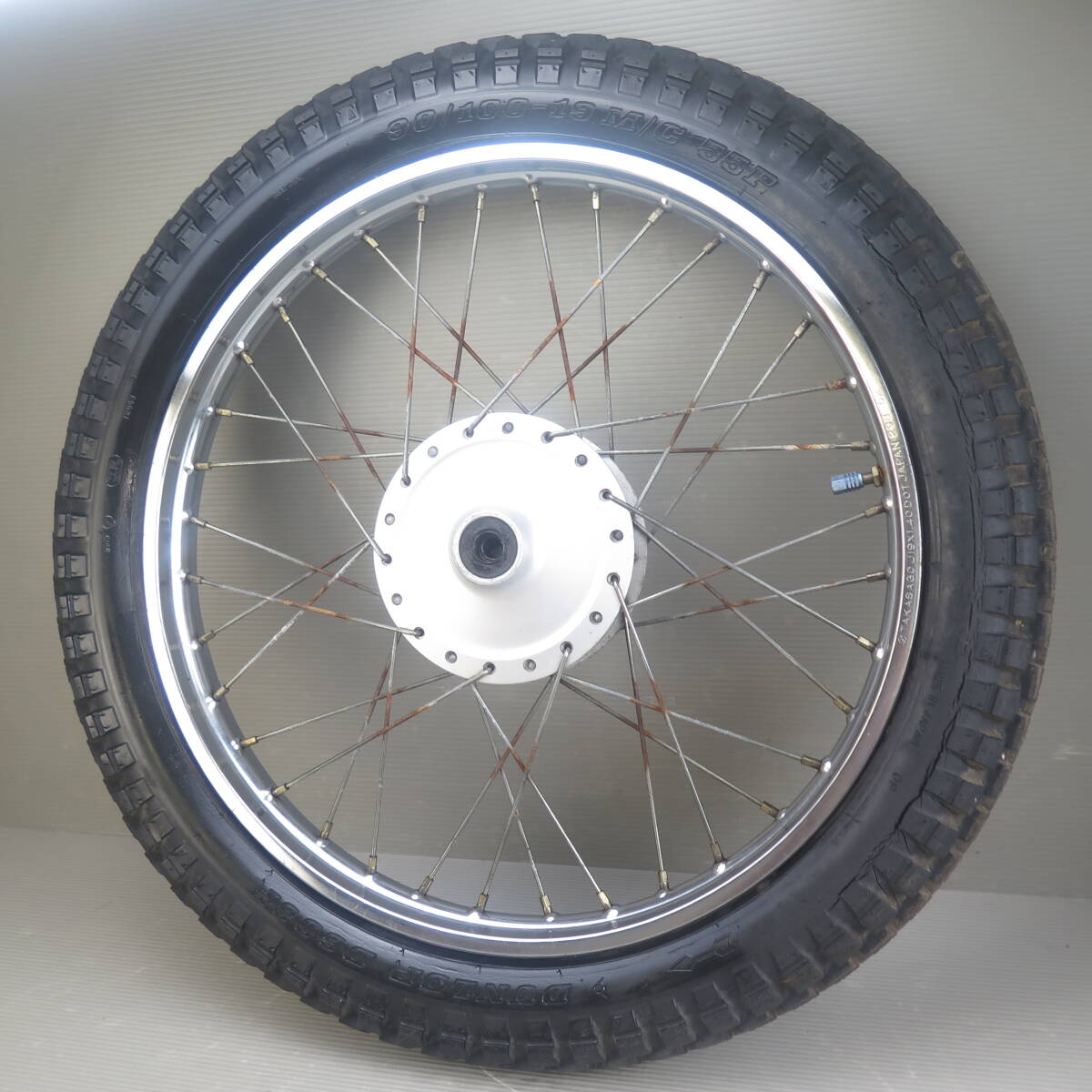 Yahoo!オークション - DT50 [17W] 純正フロントホイール J19×1.40 中...