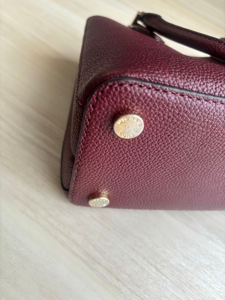MICHAEL KORS バーガンディショルダーバッグ ショルダーバッグ MICHAEL KORS バーガンディショルダーバッグ ショルダーバッグ