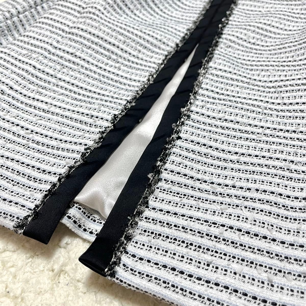美品 現行タグ UNTITLED アンタイトル ツイードノーカラー 美品 現行タグ UNTITLED アンタイトル ツイードノーカラー