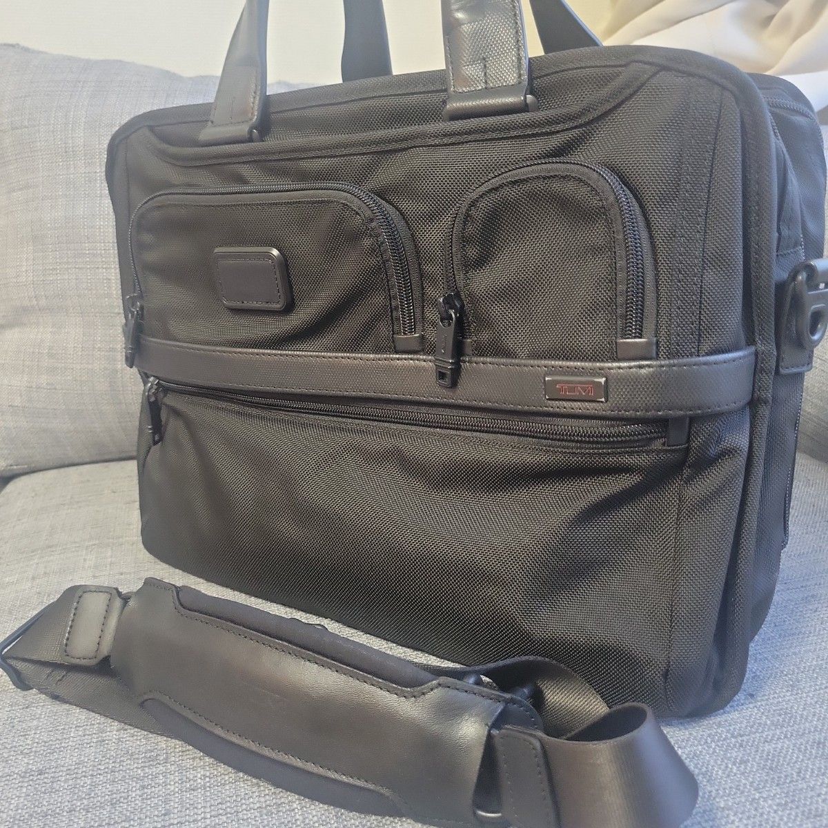 TUMI トゥミ ビジネスバッグ ALPHA 2WAY 良品|Yahoo!フリマ(旧 TUMI トゥミ ビジネスバッグ ALPHA 2WAY 良品|Yahoo!フリマ(旧