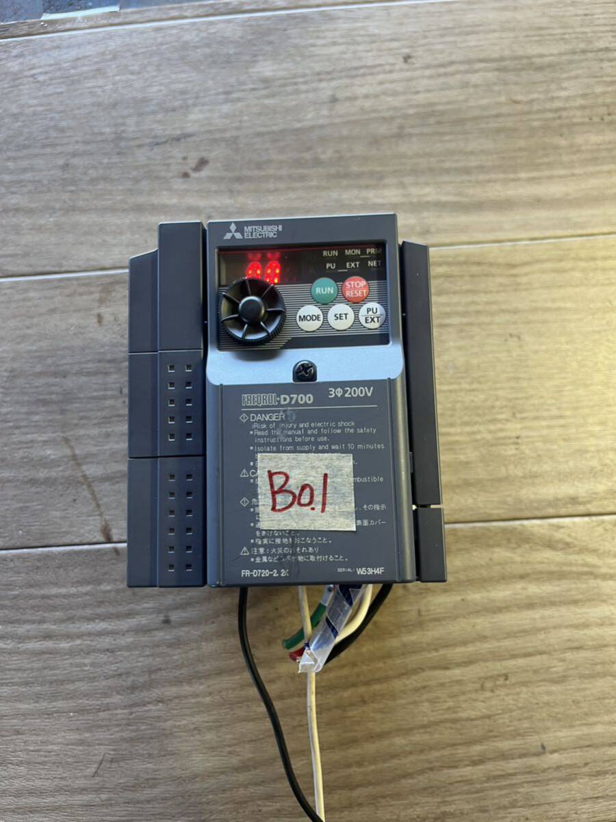 Yahoo!オークション - B01 三菱 インバーター FR-D720-2.2K 2.2kw