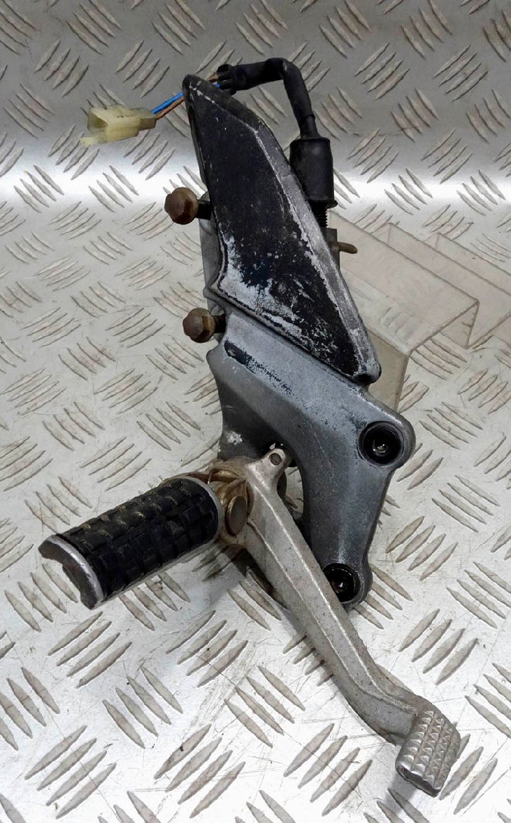 Yahoo!オークション - ZZ-R400K ZX400K 右側メインステップセット f41-...