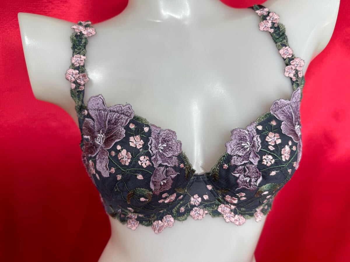 Yahoo!オークション - ワコール トレフル 51グループ パルファン E75 ...