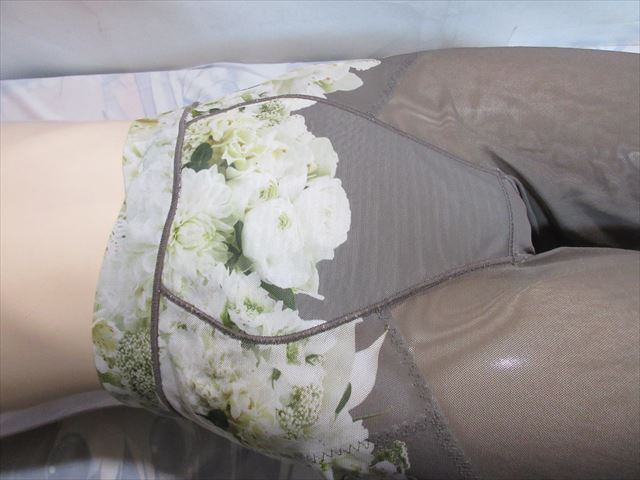 Yahoo!オークション - 5958 ≪LL ≫ タグ読めず 高級感もW緩い ロング...