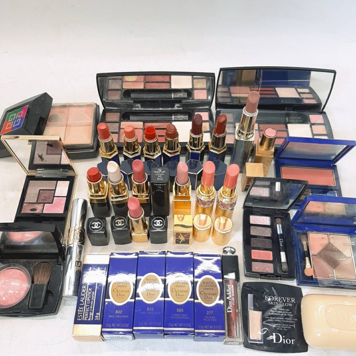 Yahoo!オークション - n169 Dior ディオール CHANEL シャネル サンロー...