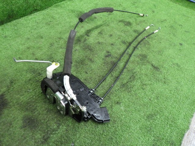 Yahoo!オークション - 即決あり H20年 キューブ Z12 右 フロント ドア...