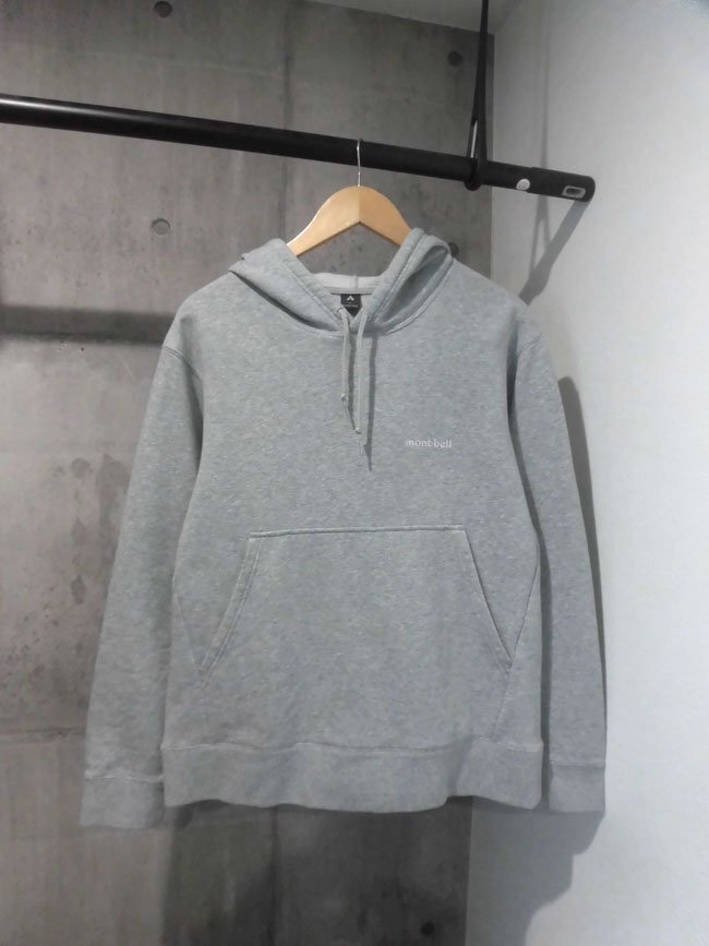 Yahoo!オークション - mont-bell モンベル 2104648 ロゴ刺繍 スウェッ...