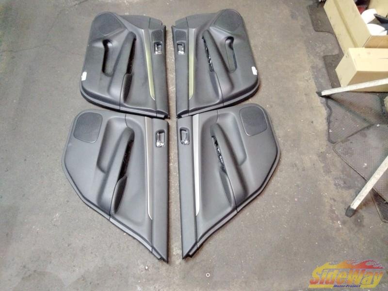 Yahoo!オークション - V_スカイライン後期(KV36)ドア内張 4面【J68N】