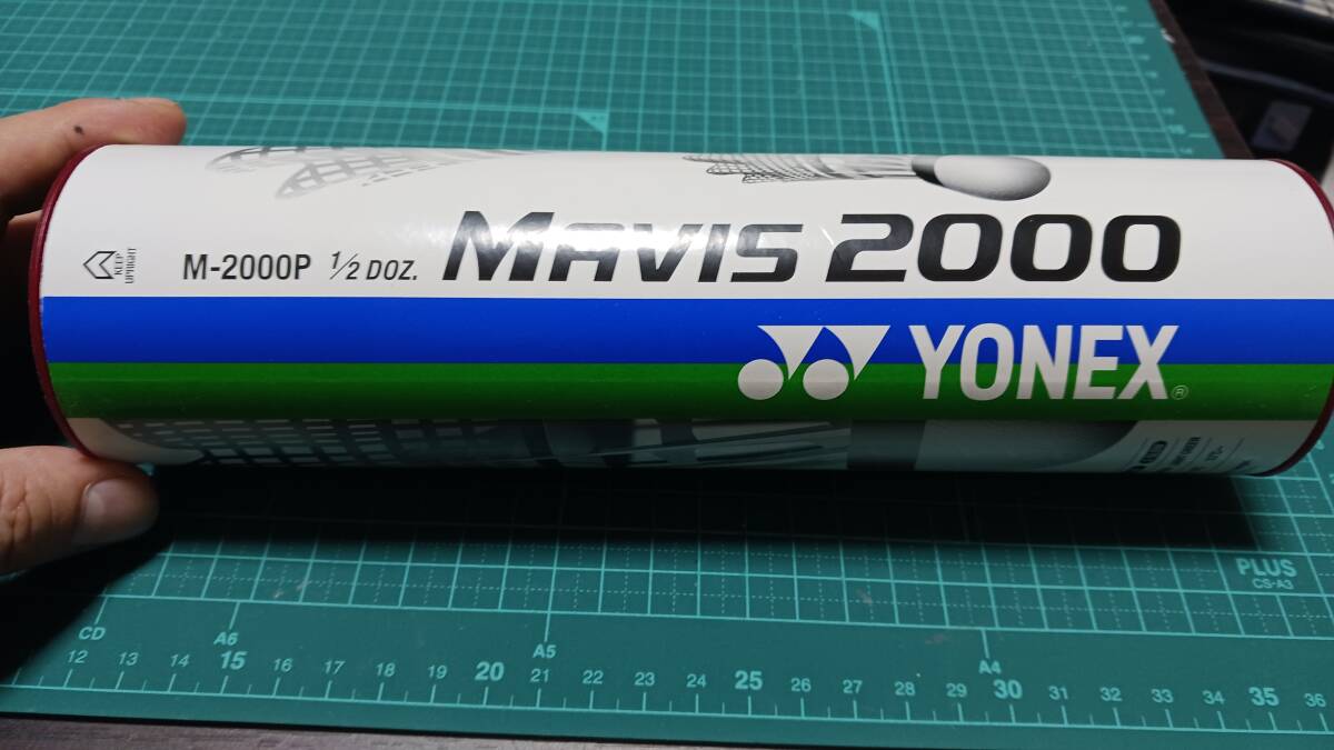 Yahoo!オークション - YONEX M-2000P MAVIS 赤 シャトル 新品5個と一...