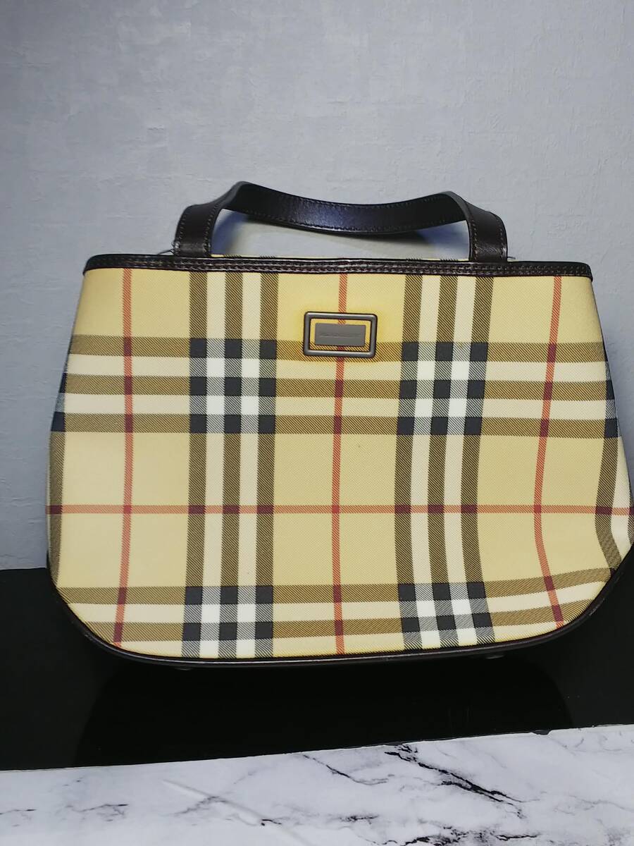 Yahoo!オークション - 9084 burberry バーバリー チェック柄バック