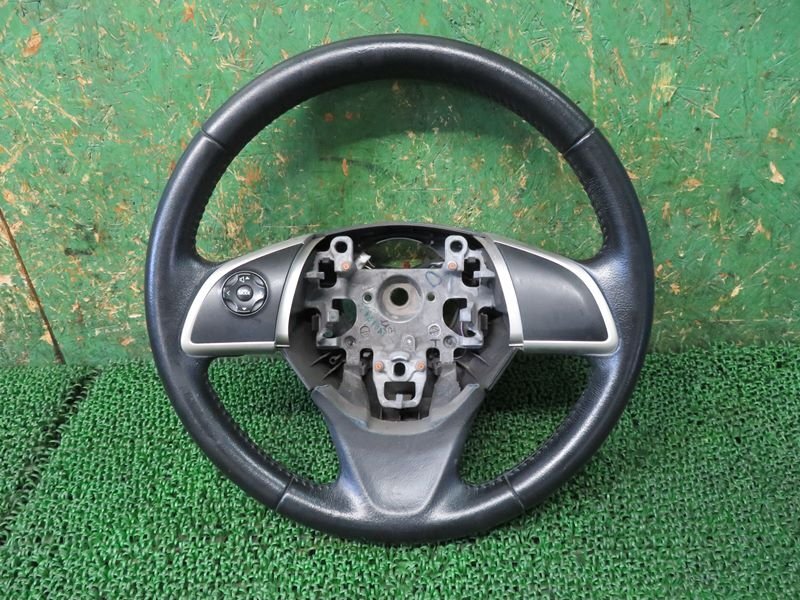 Yahoo!オークション - 『psi』 日産 B21A デイズルークス レザーステア...