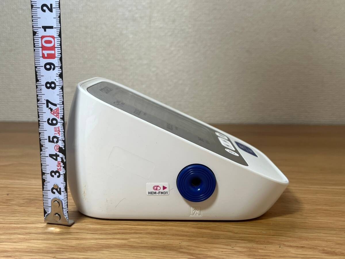 Yahoo!オークション - 10-S45 オムロン omron 上腕式血圧計 HEM-8713 ...