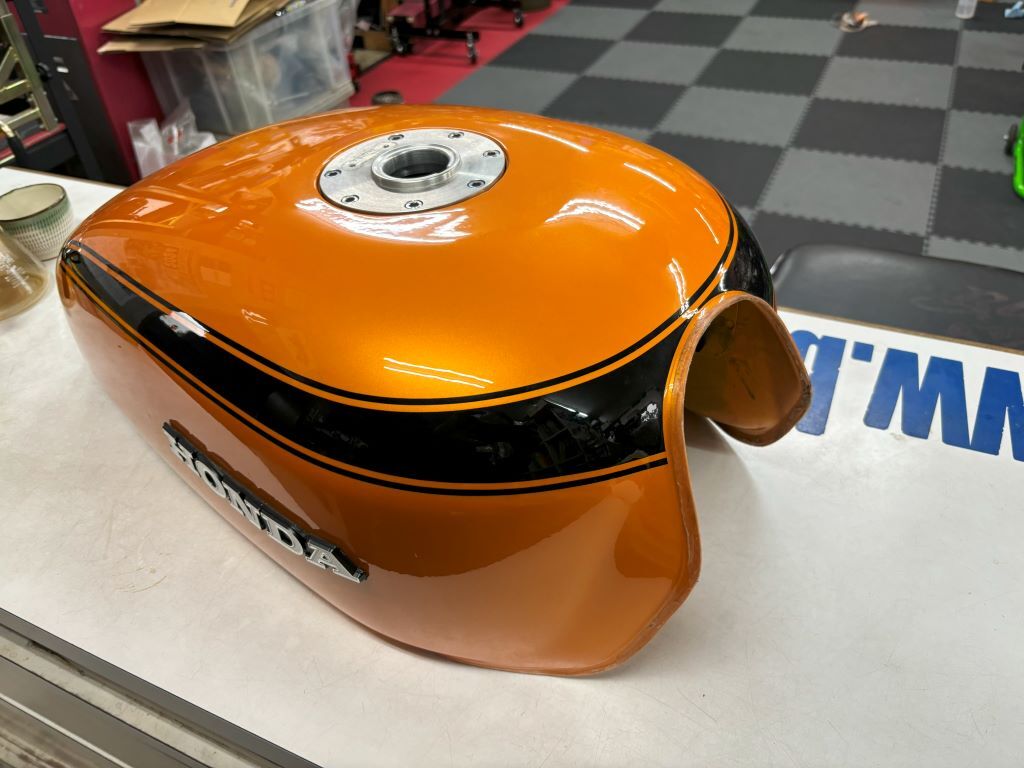 Yahoo!オークション - CB1100 SC65 Kシリーズ風 タンク