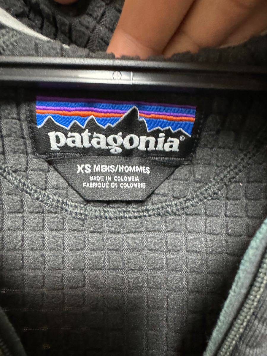 Yahoo!オークション - 【美品】パタゴニア R1 プルオーバー グレー XS ...