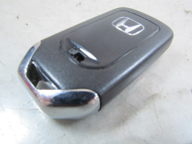 Yahoo!オークション - [J67 C4] ホンダ GK3 フィット 2ボタン スマー...