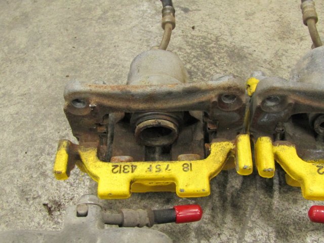 Yahoo!オークション - [L07+P1]日産 NISSAN スカイライン V36 ブレー...