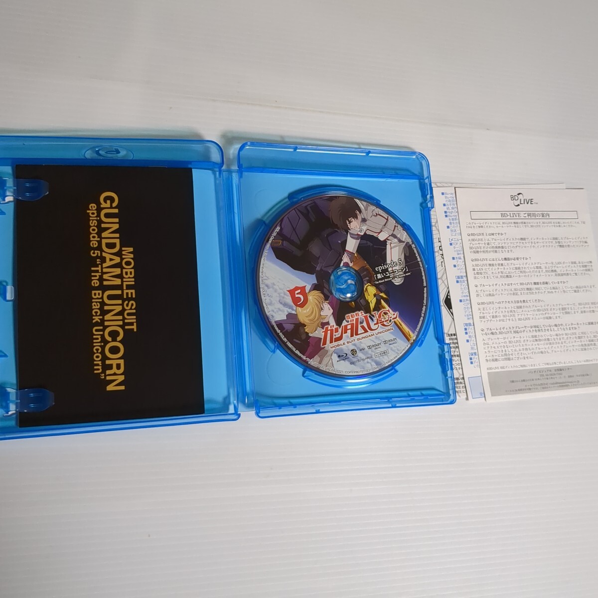 Yahoo!オークション - 機動戦士ガンダムUC Blu-ray 5巻セット バンダイ