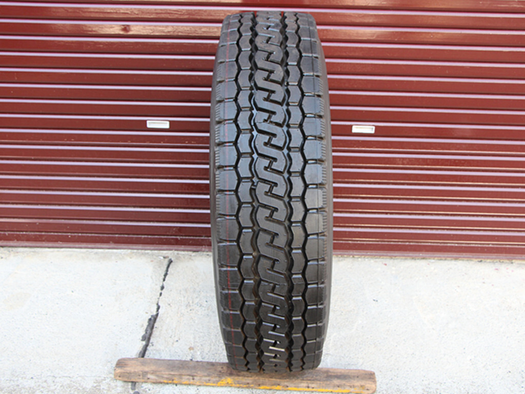 Yahoo!オークション - B579 新品 未使用 BS ブリヂストン M810 315/80R...