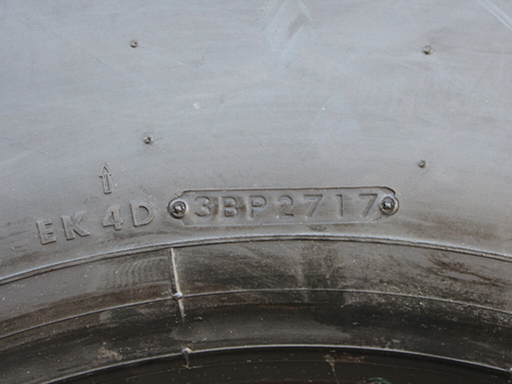 Yahoo!オークション - B579 新品 未使用 BS ブリヂストン M810 315/80R...