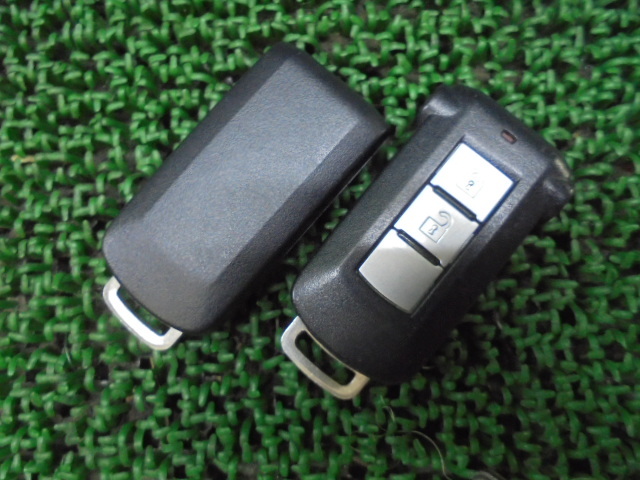 Yahoo!オークション - 9FJ4017 IR5-4)) 日産 デイズルークス B21A 前期...