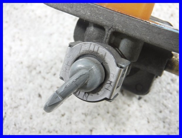 Yahoo!オークション - M611 GSX400F GS40XF ガソリンタンクコック フ...