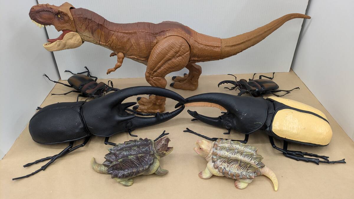 Yahoo!オークション - D089/ジャンク 詳細不明 恐竜 昆虫 ソフビ 玩具...