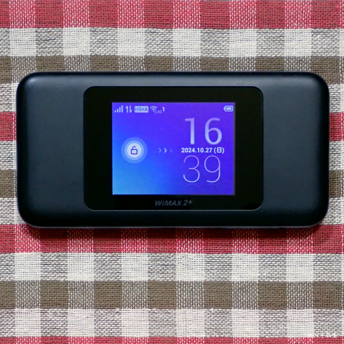 Yahoo!オークション - SIMフリーモバイルルータ（W06） + プリペイドSI...