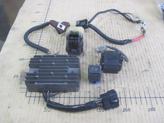 Yahoo!オークション - 即決 たぶん スズキGSXR750T[33E]用 イグニッシ...