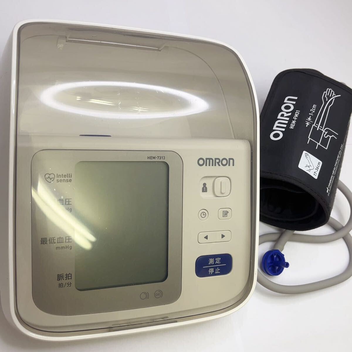 Yahoo!オークション - 美品 OMRON オムロン HEM-7313 上腕式血圧計 自...