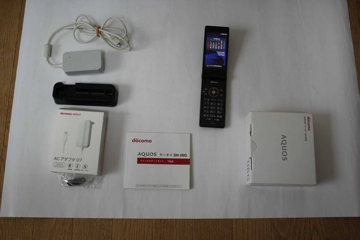Yahoo!オークション - SH-06G AQUOS ケータイ 動作確認済 カード無