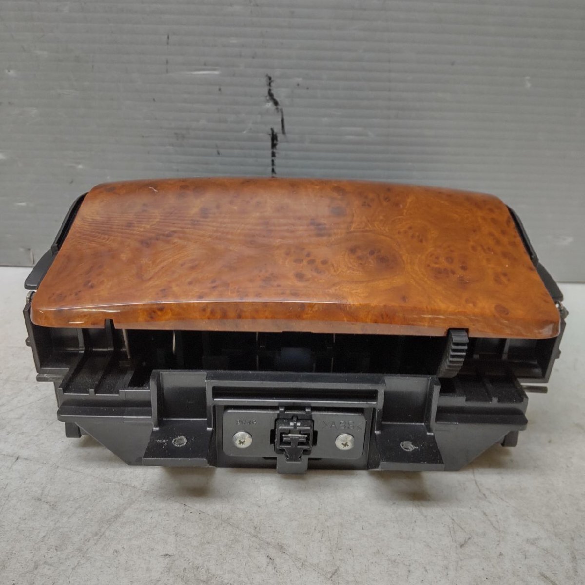 Yahoo!オークション - RR5 エリシオン 純正 コンソールリア側ドリン...