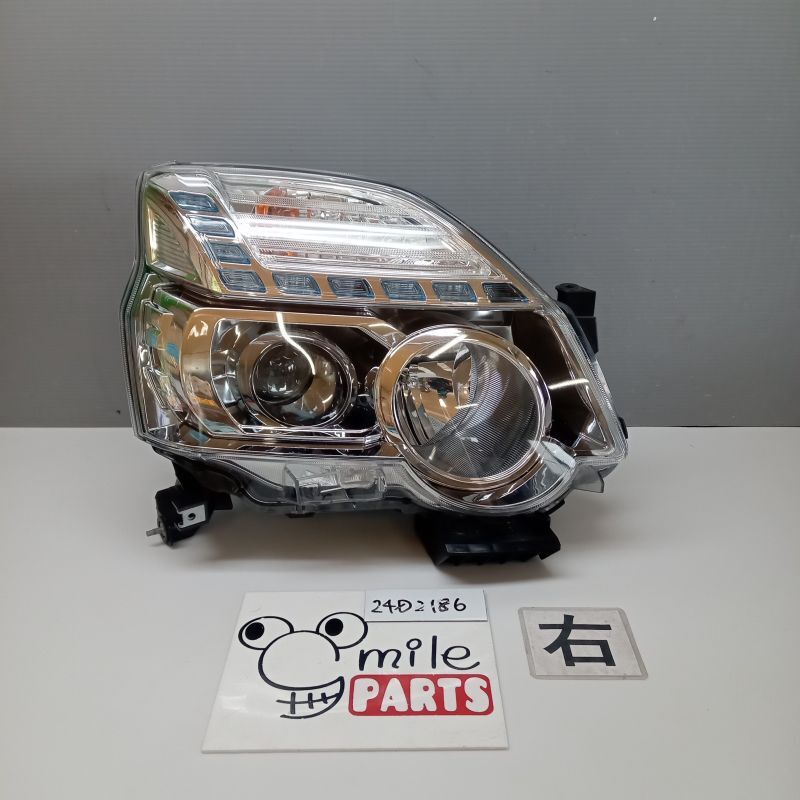 Yahoo!オークション - DNT31／NT31 エクストレイル 純正 右ヘ...