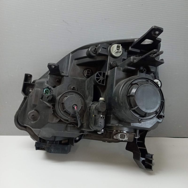 Yahoo!オークション - DNT31／NT31 エクストレイル 純正 右ヘ...