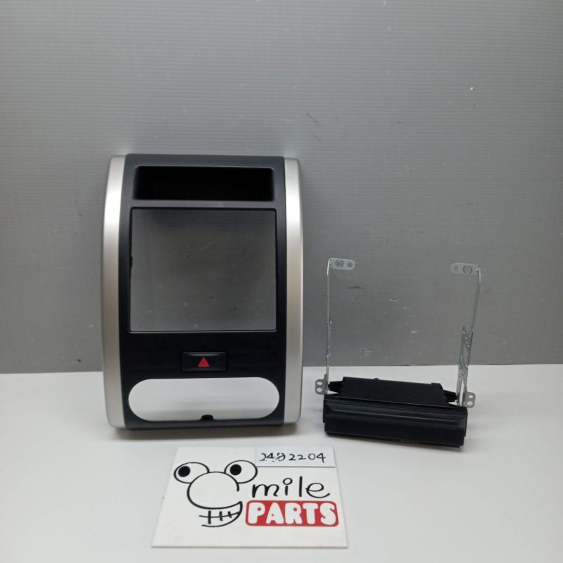 Yahoo!オークション - DNT31／NT31 エクストレイル 純正 オー...