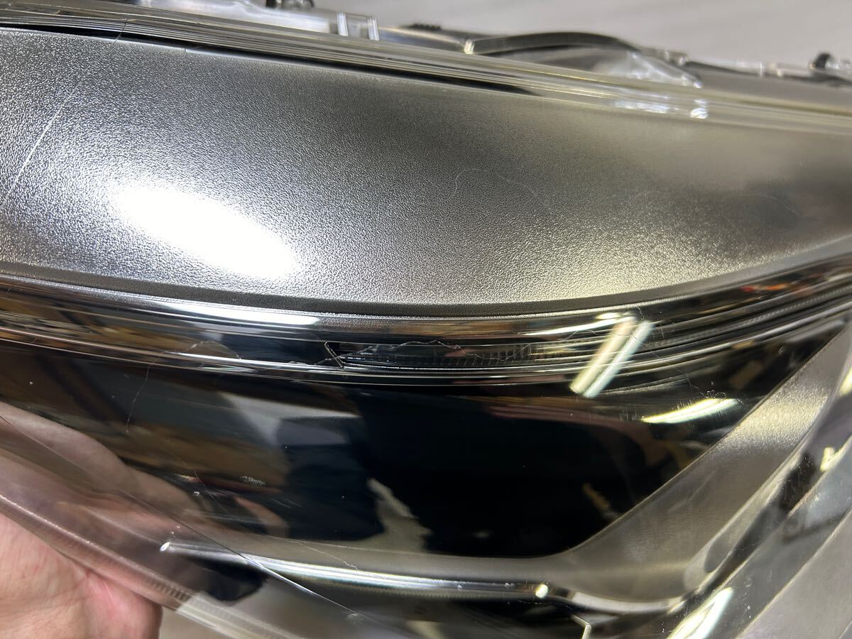 Yahoo!オークション - 10381 ヴィッツ 130 後期 右ヘッドライト LED KO...