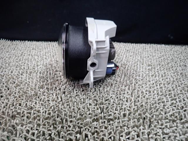 Yahoo!オークション - タント DBA-LA600S 左フォグランプ X07 81220-B2...