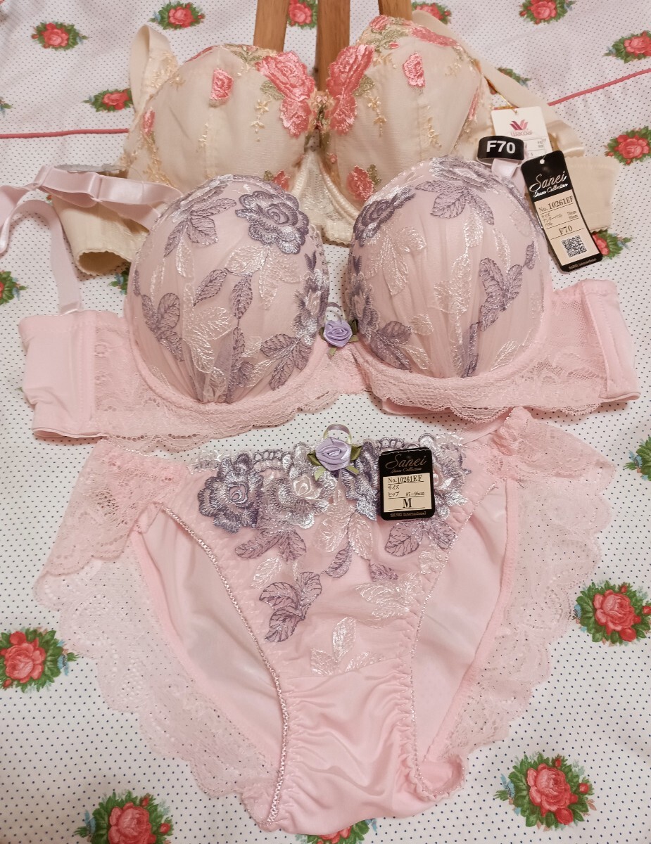 Yahoo!オークション - 【ワコール Sanei】 F70ブラ2枚＆ショ―ツ Mサ...